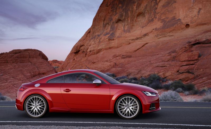 Audi TTS Coupe (8S) 2.0 TFSI (310 Hp) quattro S tronic